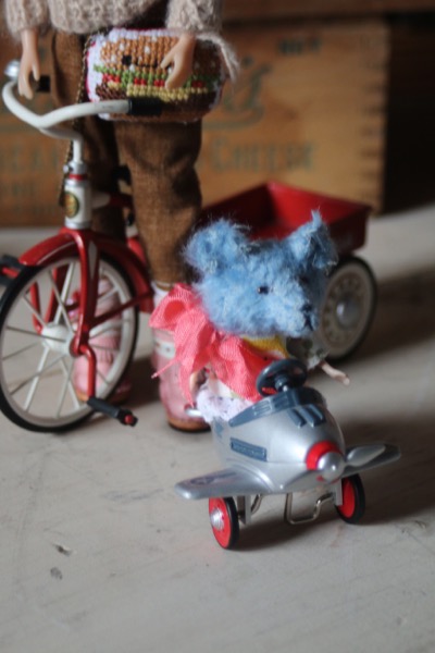 Mini Plane Pedal Car - Vintage | Earth Angels Studios